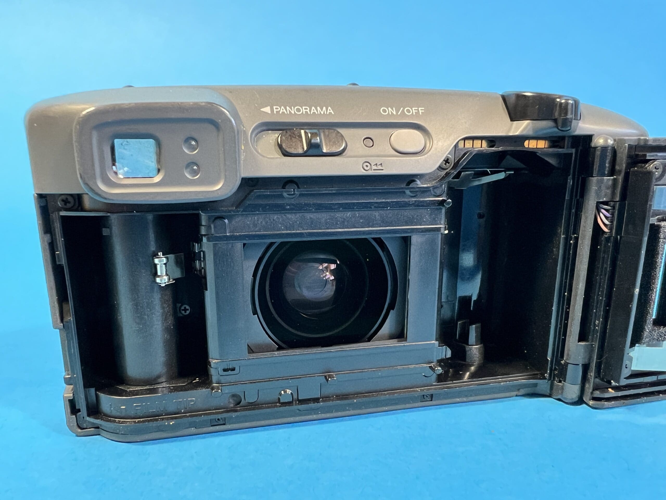 Minolta Freedom Zoom 140EX Panorama Date 35mm (Point & Shoot) - Black ...