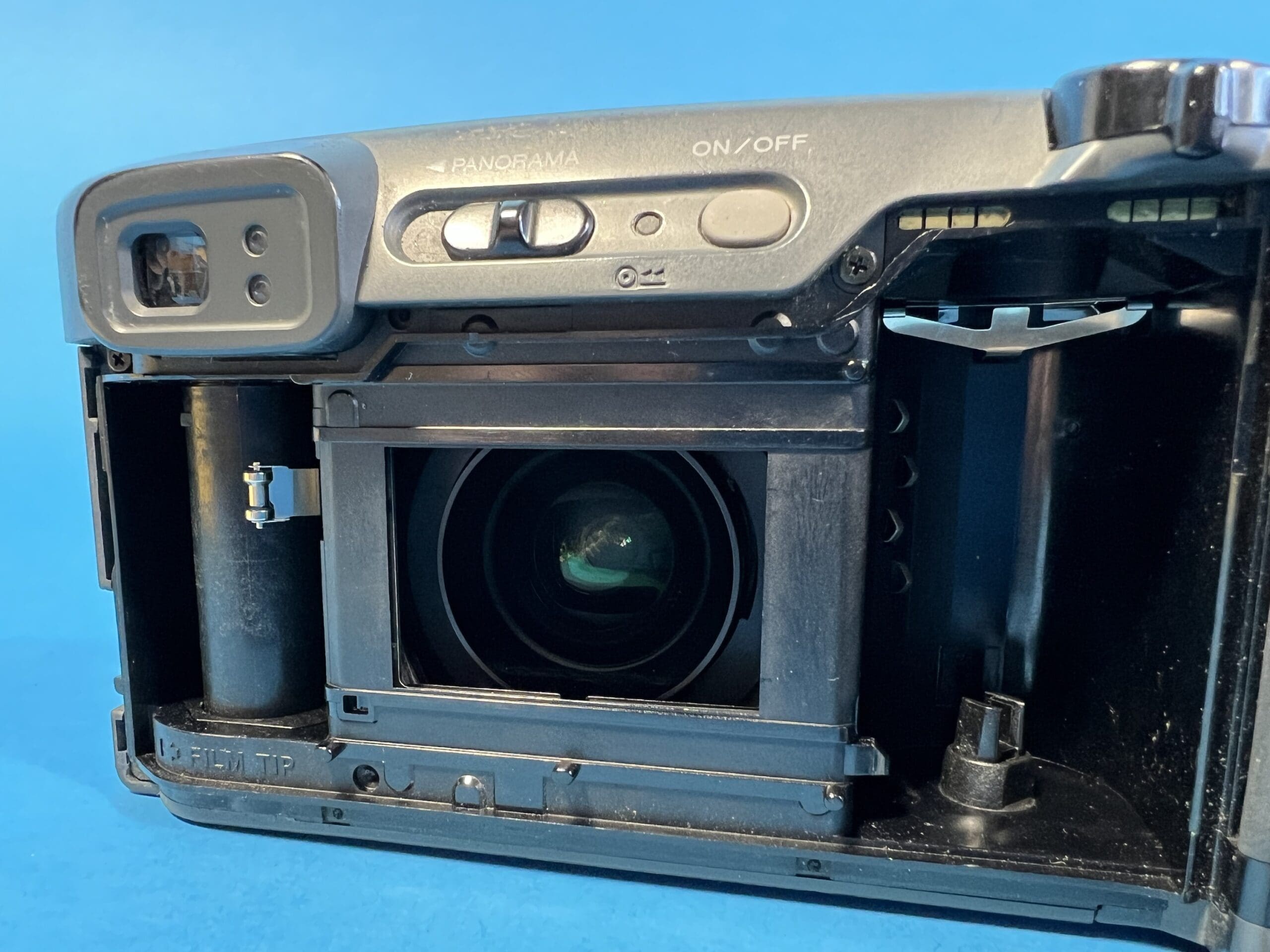 Minolta Freedom Zoom 140EX Panorama Date 35mm (Point & Shoot) - Black ...